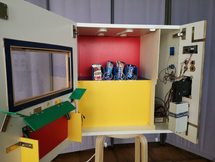 Süßwarenautomat - Candy Vending Machine mit Arduino - fremdgesteuert.net